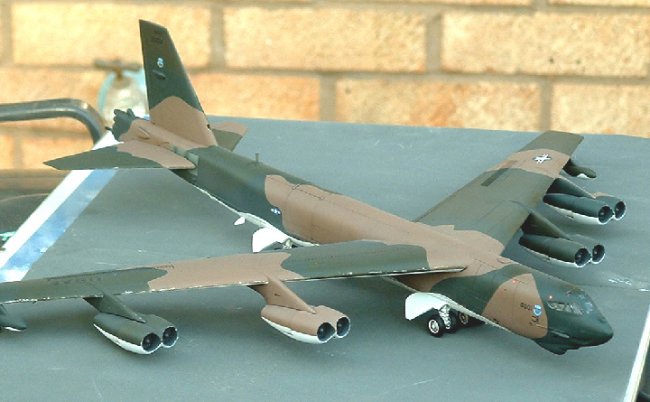 1/144 Revell B-52H by Dean Large