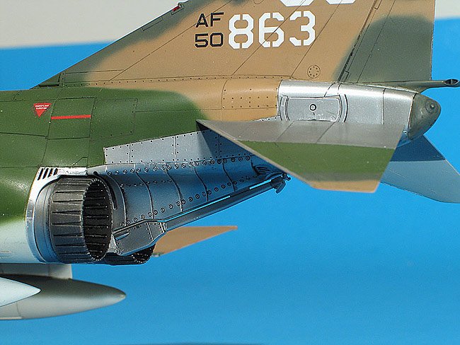 1/48 Hasegawa RF-4C Phantom II by Bill Lachance